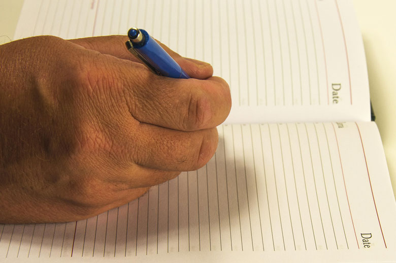 Impact of relatives keeping patient diaries in the intensive care unit ...